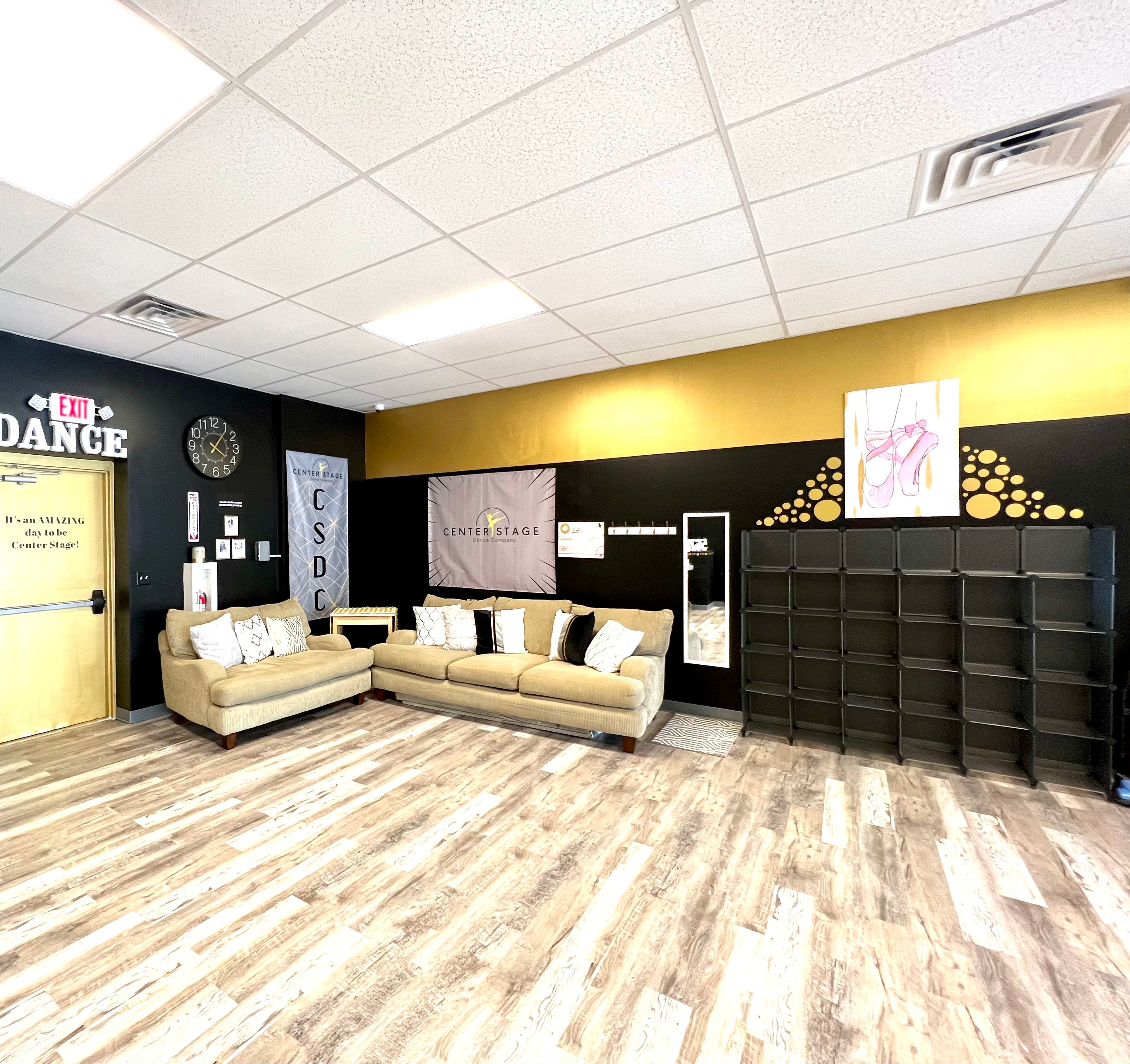 Our Studio – Center Stage Dance Company