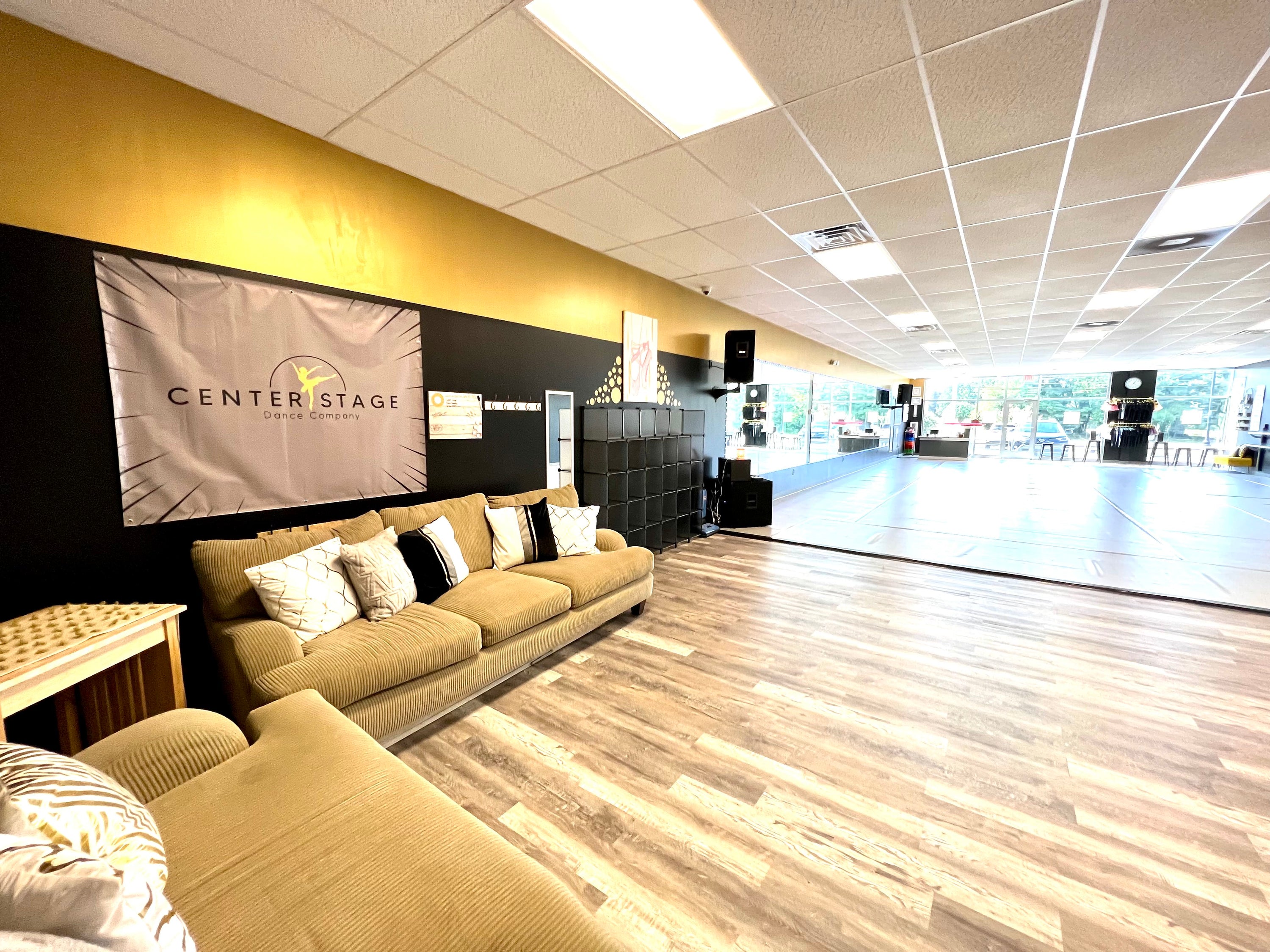 Our Studio – Center Stage Dance Company